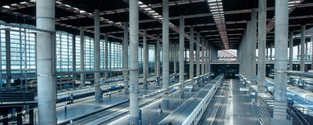 Madrid Puerta de Atocha - Almudena Grandes - Adif