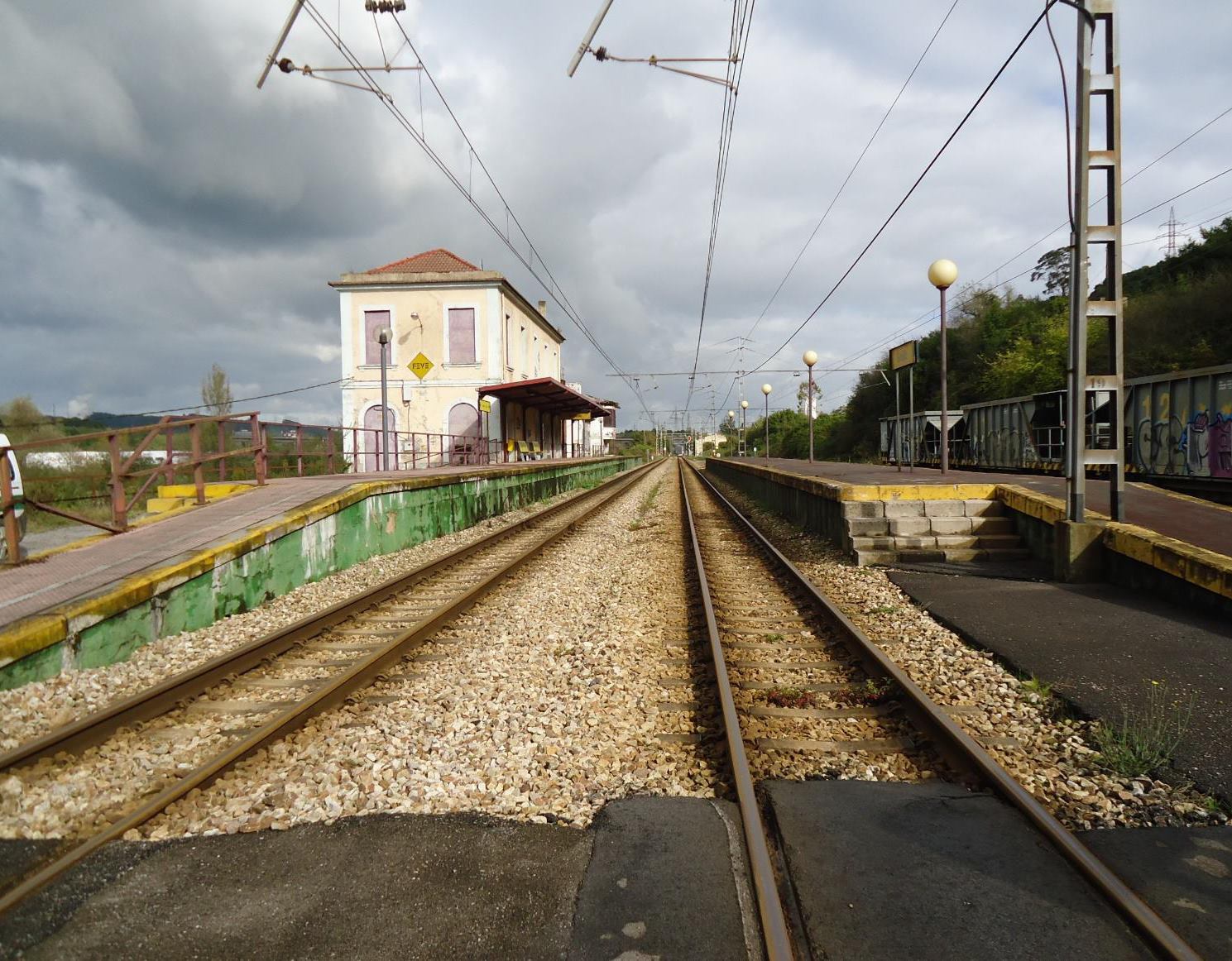 Renfe y Adif finalizan la implantación del sistema de seguridad en la ...